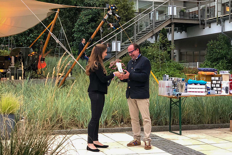 ALUMNI-Preis 2020 des BdZA geht an Prof. Dr. Robert Sader: Dents.de